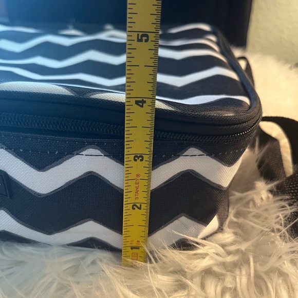 thirty-one | Kitchen | New Thirty One Insulated Hot Cold Dish Carrier ...